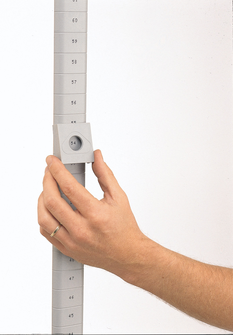 Metro MetroMax Q Posts by Metro Shelving 800-400-7500 | Metroshelving.net